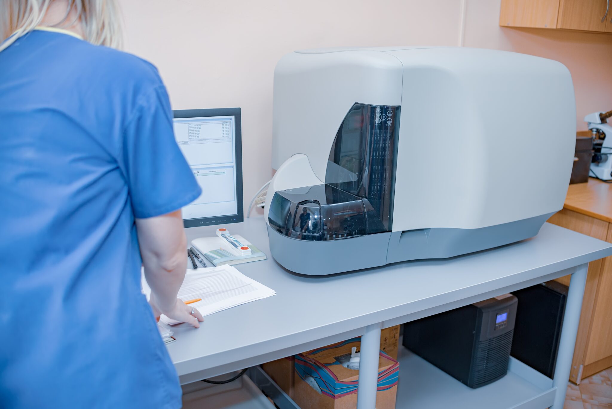 How Electronic Pressure Regulators are Used in Cytometers - ControlAir